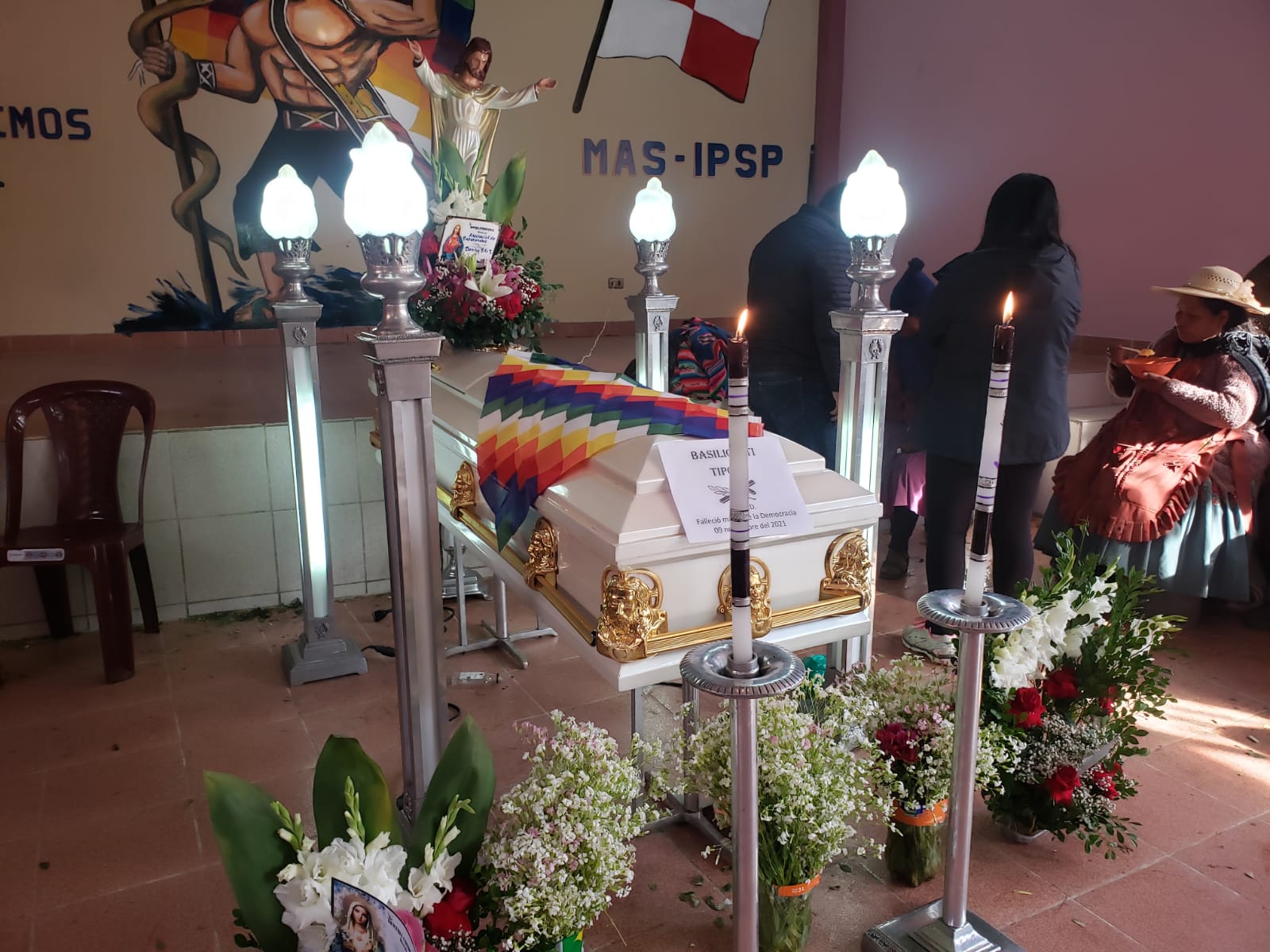 One dead as urban opposition battles pro-MAS campesinos in Potosí ...